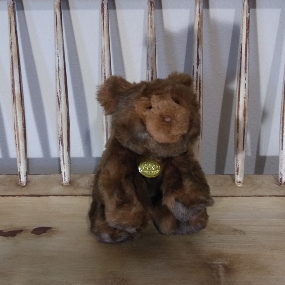 Gund | Toys | Gund Collectors Classics Brown Grizzly Bear | Poshmark